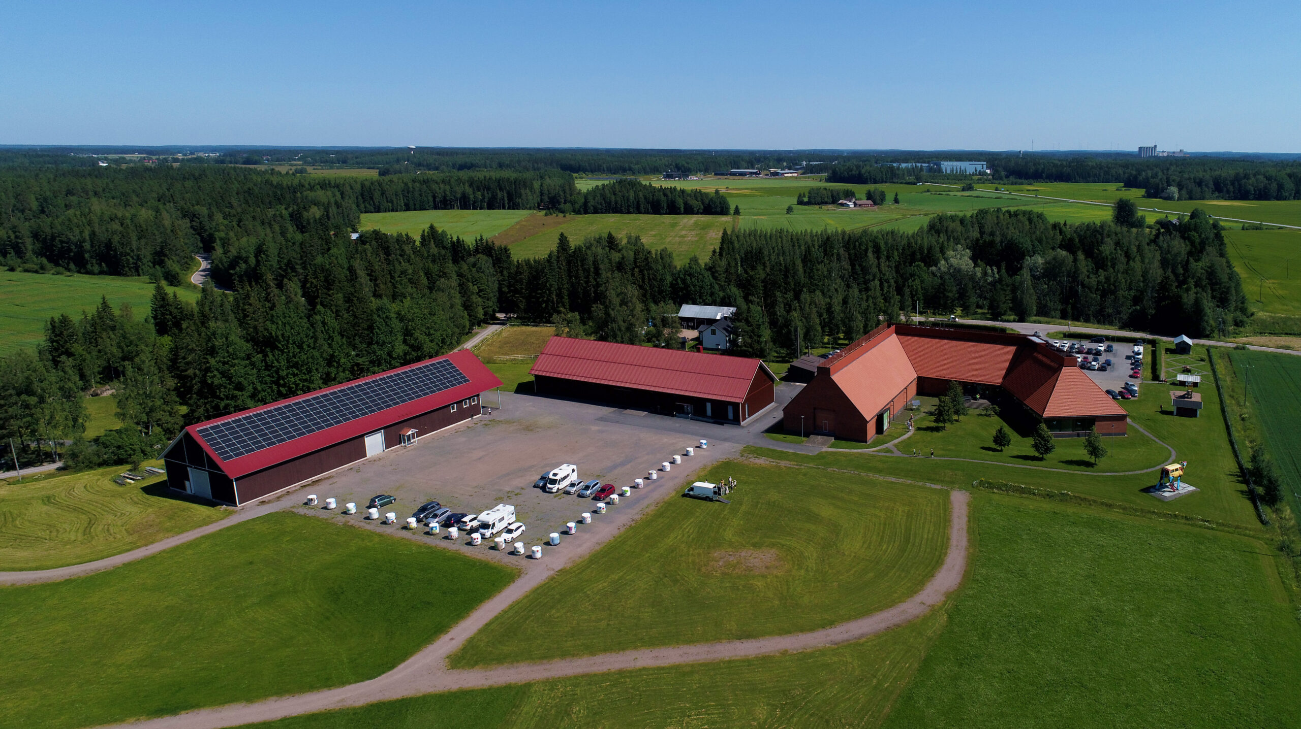 20-vuotisjuhlia viettävä Sarka-museo on koneharrastajien ja ...